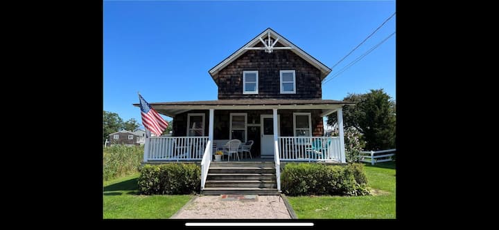 Sunset Cottage - Branford, CT