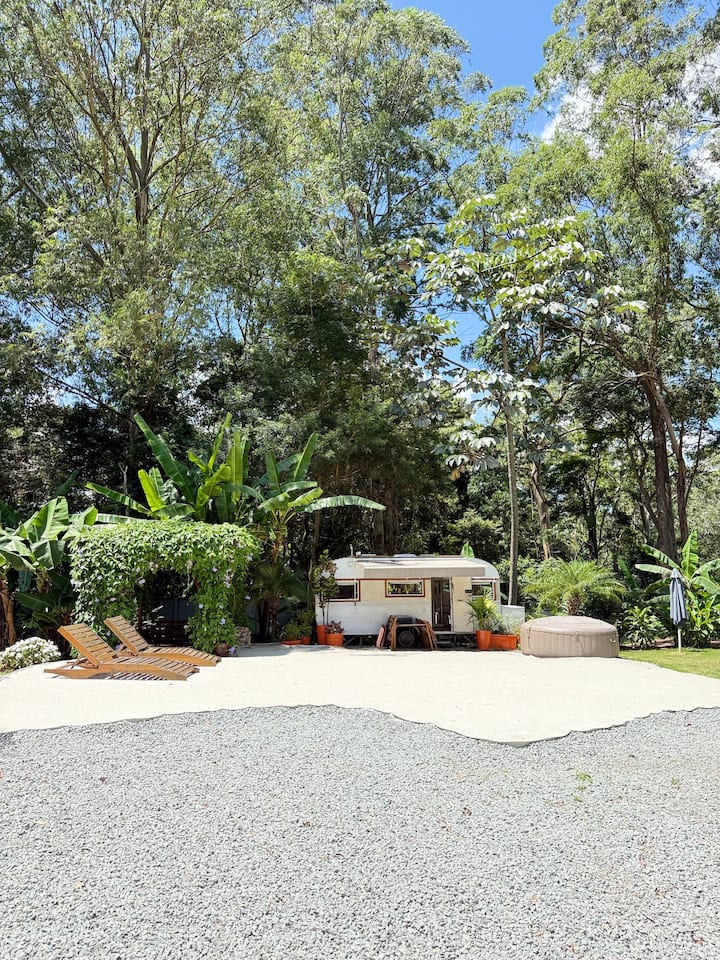 Trailer Home | Experience | Praia Particular -