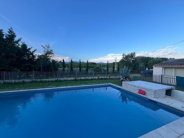 Maison De Charme Provençal En Pierre - Cadenet