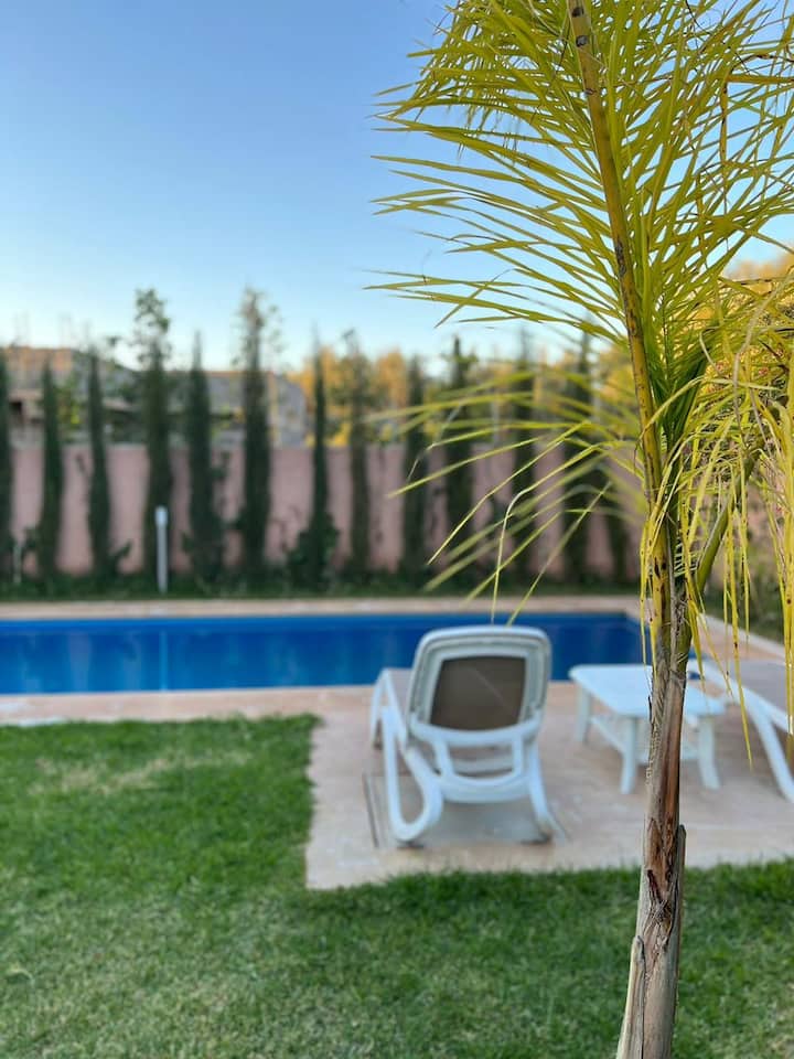 Une Belle Villa De 2 éTage - Ourika