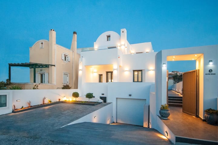 Elvis Home - Santorini