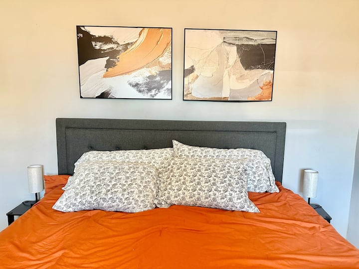 Private Guesthouse Near The Phoenix Airport! - Phoenix, AZ