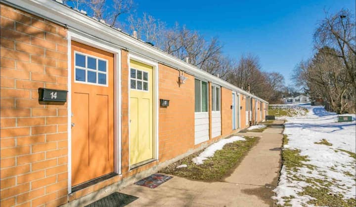 Newly Renovated Bright Studio - Rochester, NY