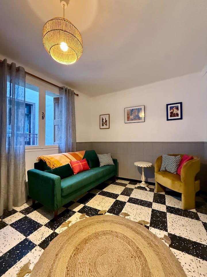 Céret Centre Médiéval (Sleeps 4, Ac, Roof Terrace) - Céret