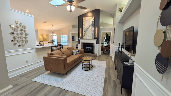 Modern 3br Home 10 Min From Mco - Lake Mary Jane, FL