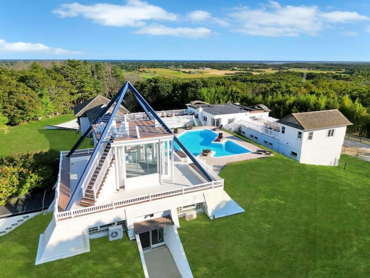Hamptons Peak Tranquility • Iconic Retreat - The Hamptons, NY