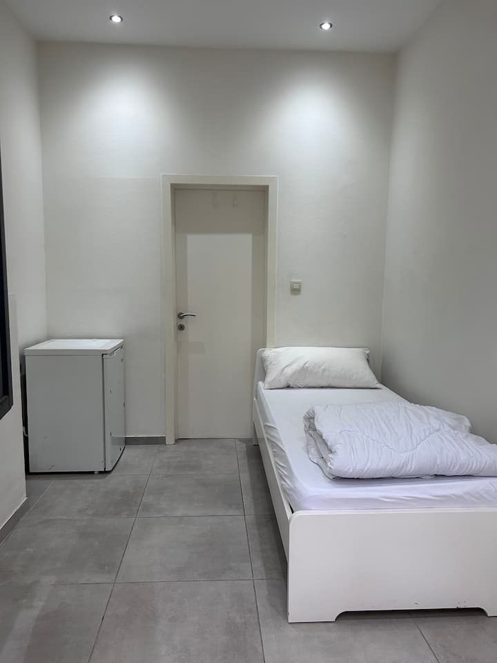 Chambre Pour Grand Prix F1 - Liege, Province, Belgium