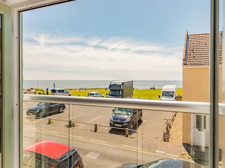 Rosie Lee By The Sea - Lowestoft