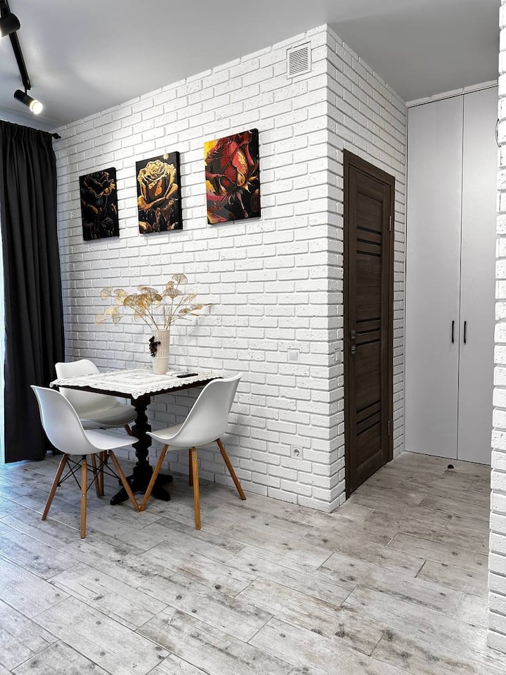 Квартира-студія в центрі (23/л) - Odessa