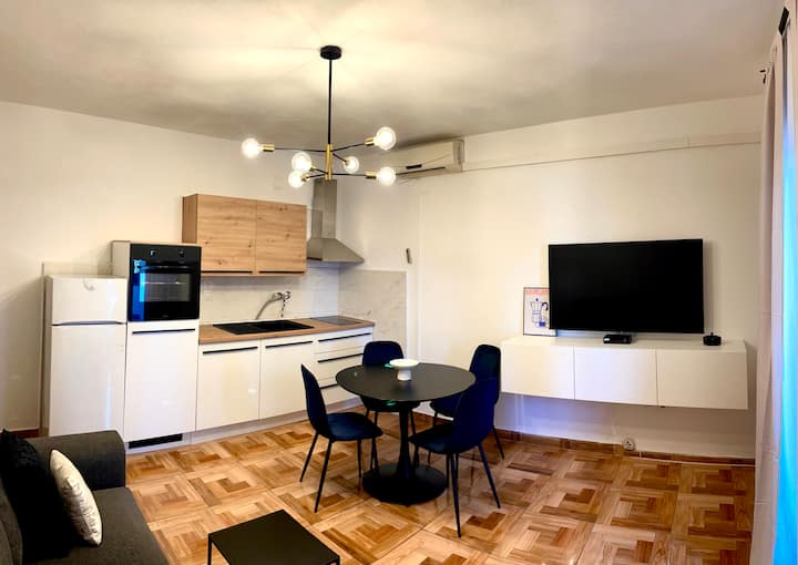 Apartment With Terrace- Ap1 - Supetar