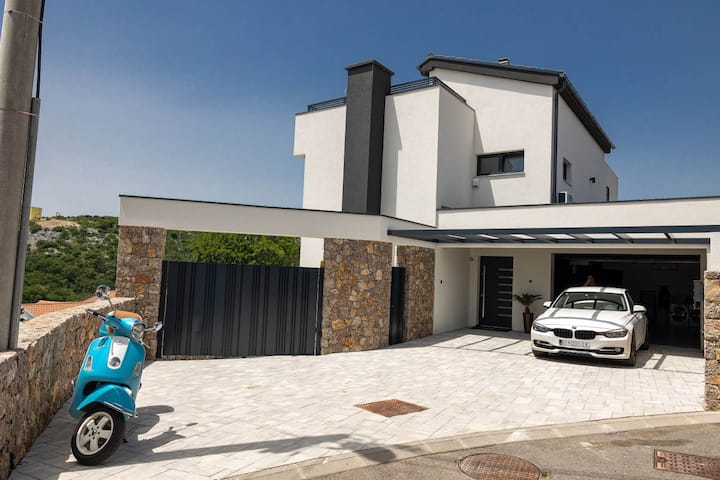 Villa Betelgeuse Supernova - Novi Vinodolski