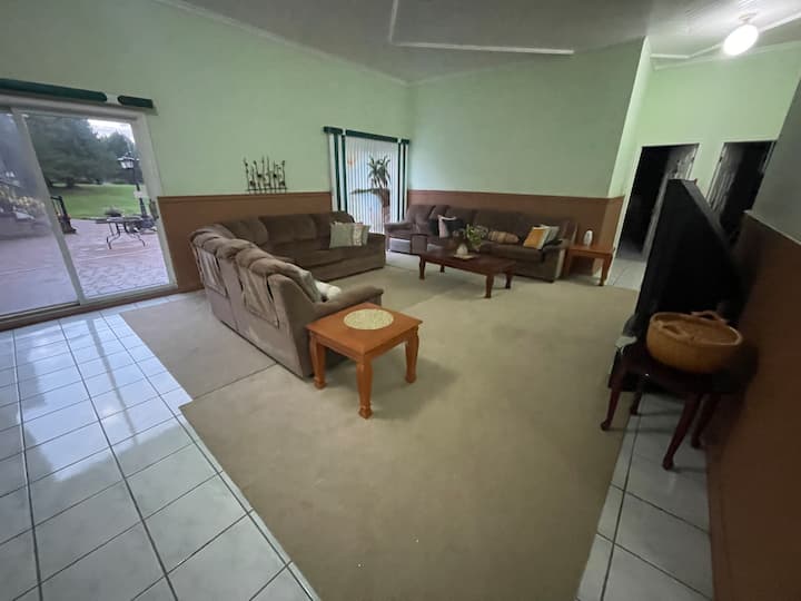 Welcome To Our Guesthouse - Markham