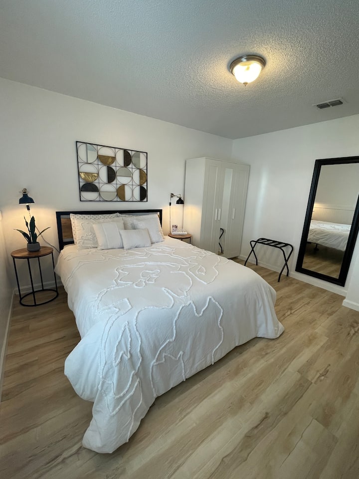Centrally Located Cozy Apartment - Kissimmee, FL