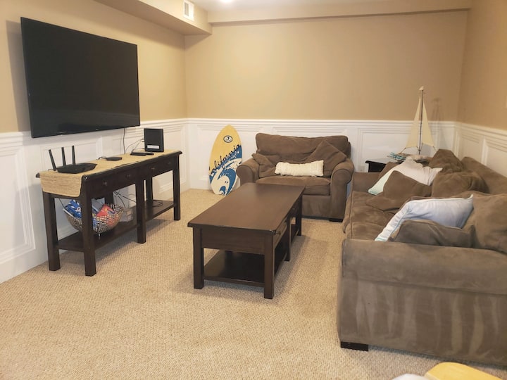 Huge Beach Home- 1 Block To Beach! Now Available - Seaside Heights, NJ