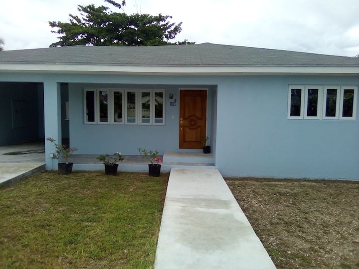 #3 Nostalgic Nassau - Nassau