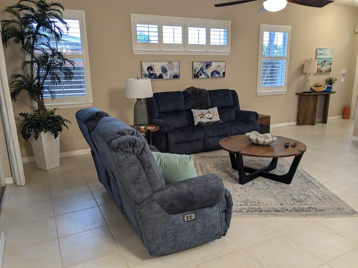 Sandy Footprints -Dog Friendly Beach Resort - Cape Canaveral, FL