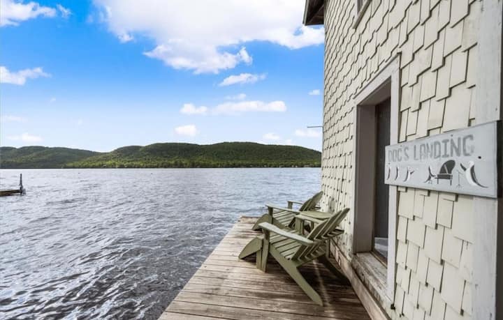 Boathouse Apartment On 4th Lake - Old Forge, NY
