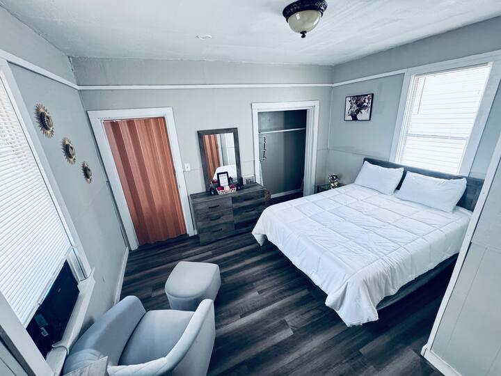 Brilliant Budget Bungalow - Monroe, LA
