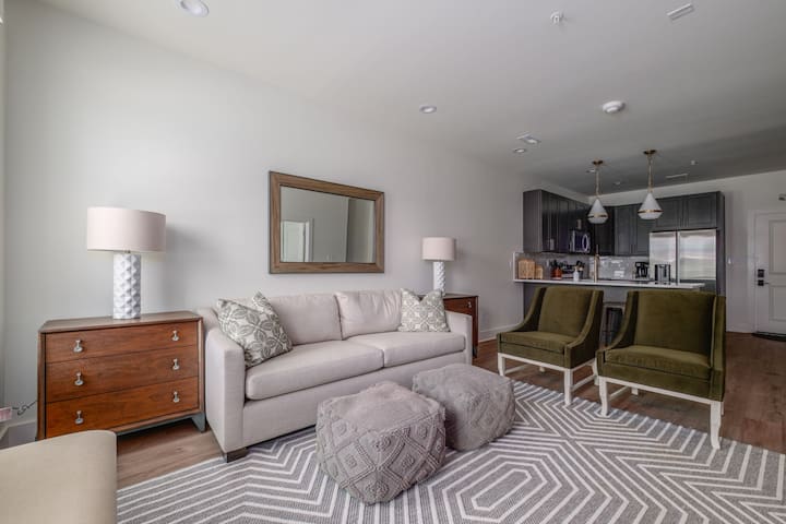 Luxury In Downtown Trussville - Leeds, AL