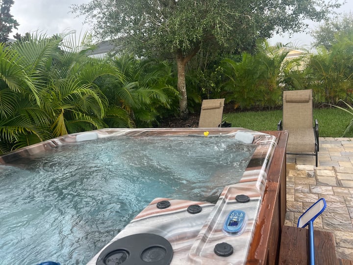 Delightful Oasis - Apollo Beach, FL