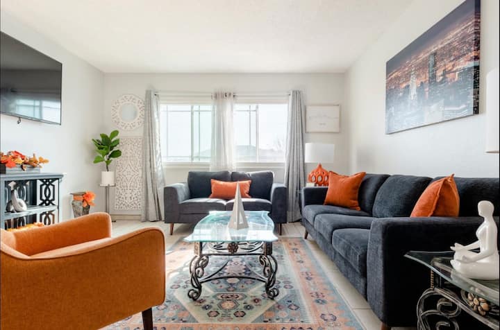 Prime La Location: Close To Sofi, Lax & Hotspots - Compton, CA