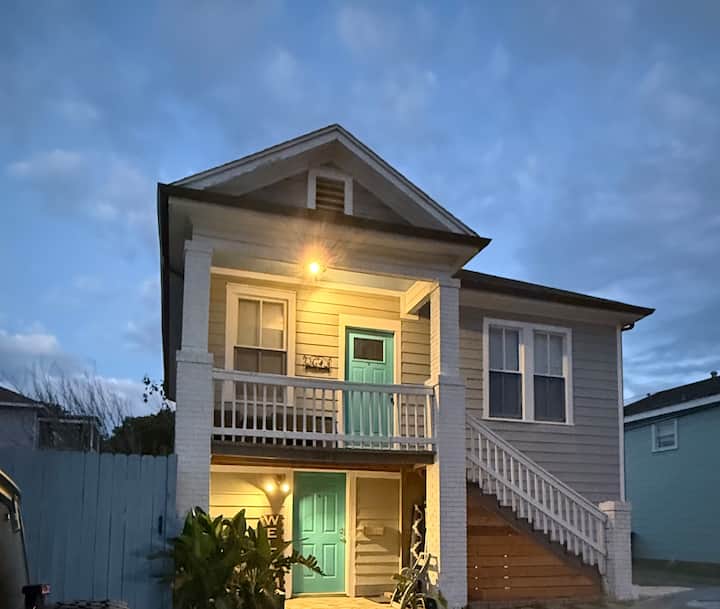 Jj Beach House - Galveston, TX