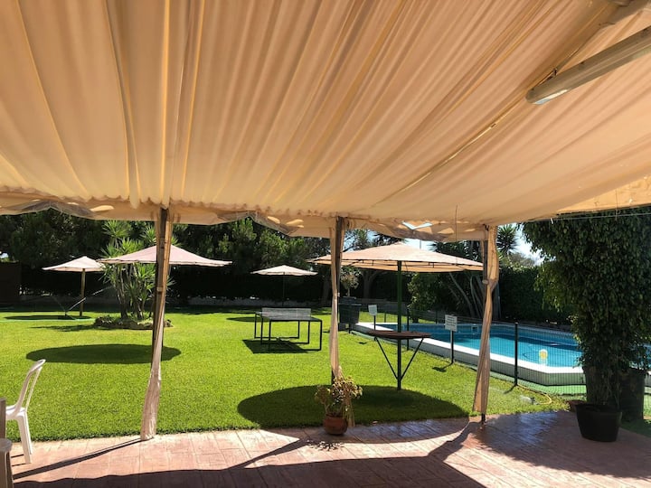 Recinto Con Piscina En Chipiona, Las 3 Piedras - Chipiona