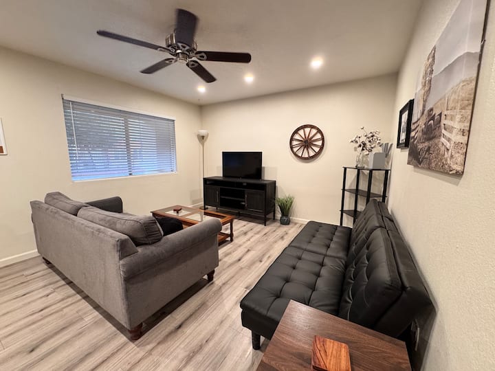 Tempe Az Comfy Condo By Asu And Spring Training - North Shore Beach, AZ