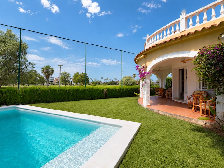 Villa Independiente + Vistas A Golf + Cerca Playa - Pego