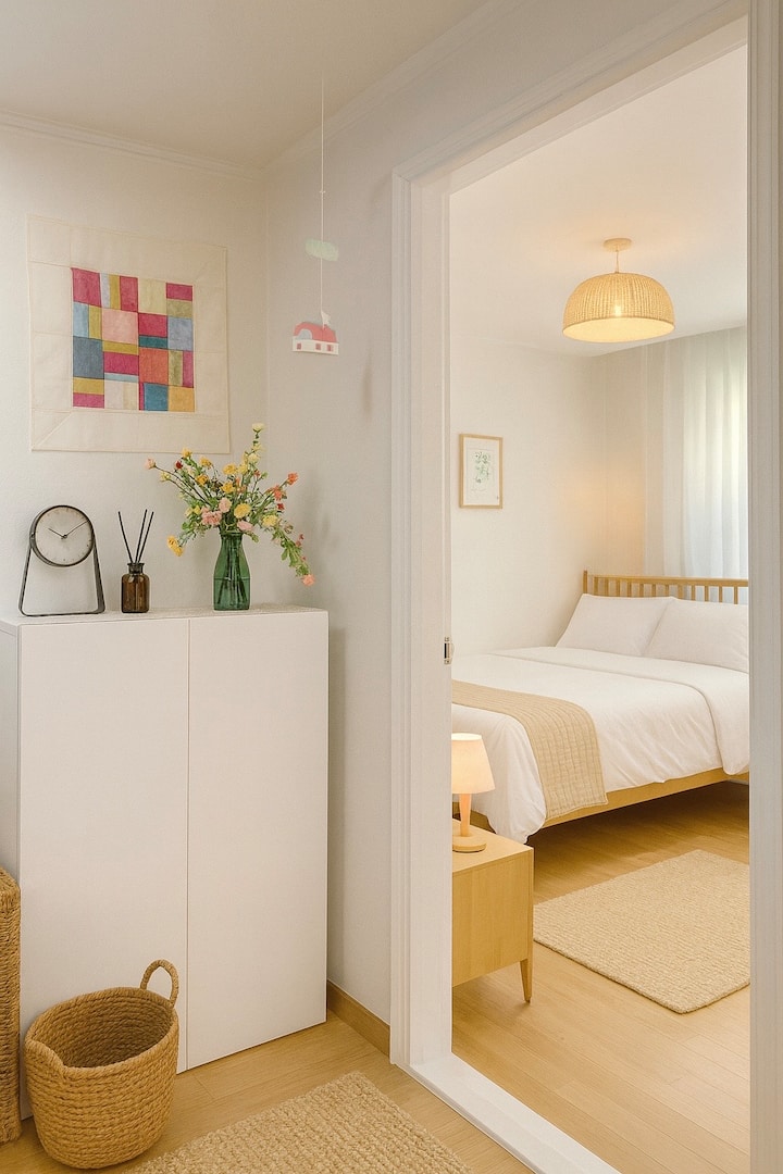 무료 얼리체크인이벤트! 짐보관 가능/홍대/망원시장/망원역 /호텔베딩/ - 신창면