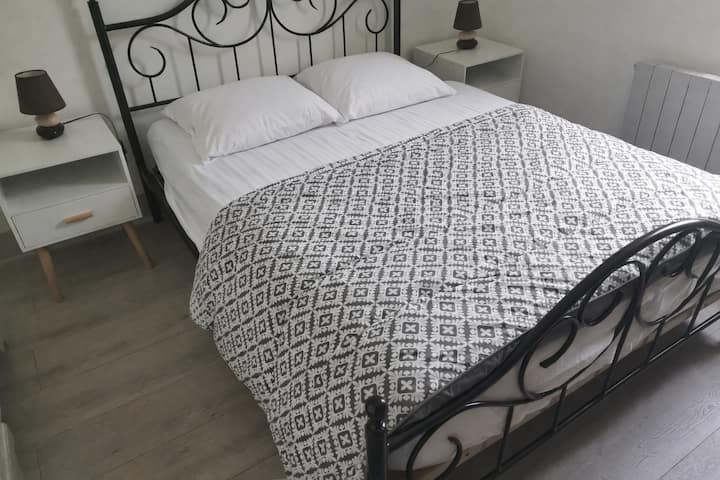 Location De Vacances Dole Terrasse Parking Wifi - Dole