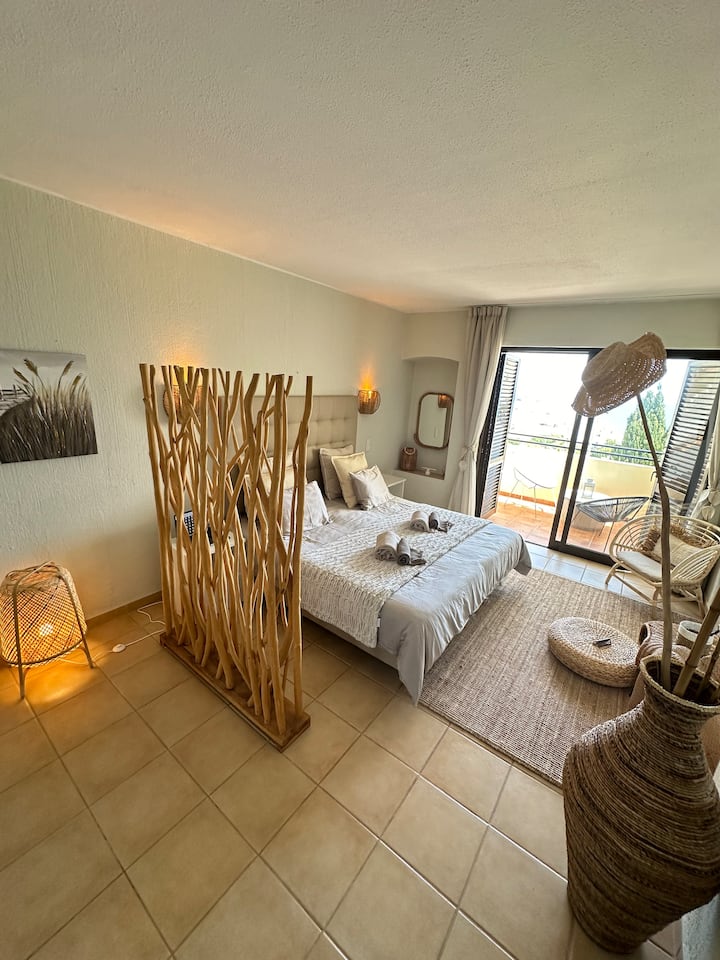 La Vue … / A Vista … - Albufeira