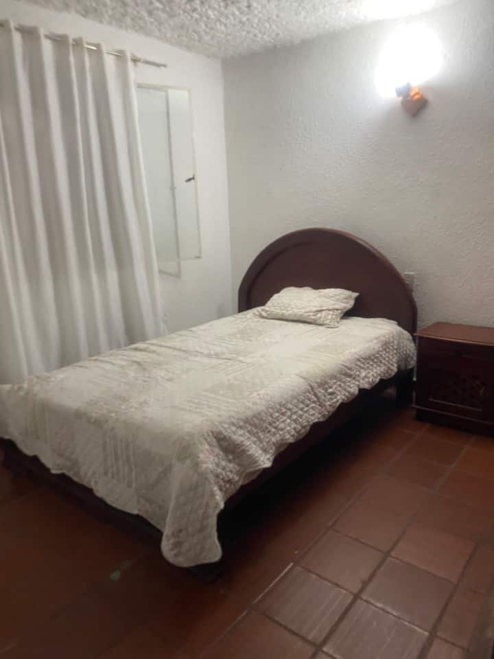 Habitación Cómoda Y Ventilada - Neiva