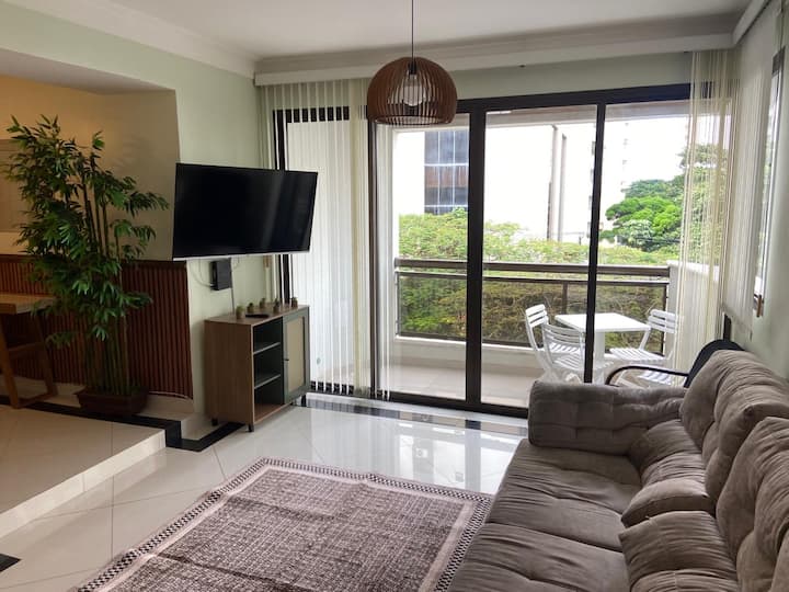 Apto Espaçoso Em Pitangeiras - Guarujá