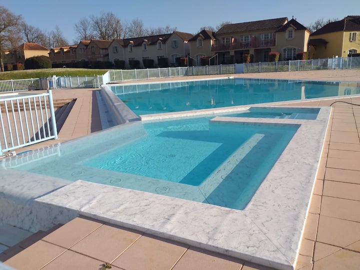 Maison Avec Piscine Chauffée En Rdc, Lac Et Nature - Monflanquin