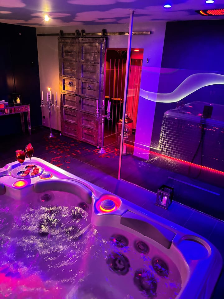 Suite Paillettes Avec Spa Et Sauna Privatif - Hazebrouck