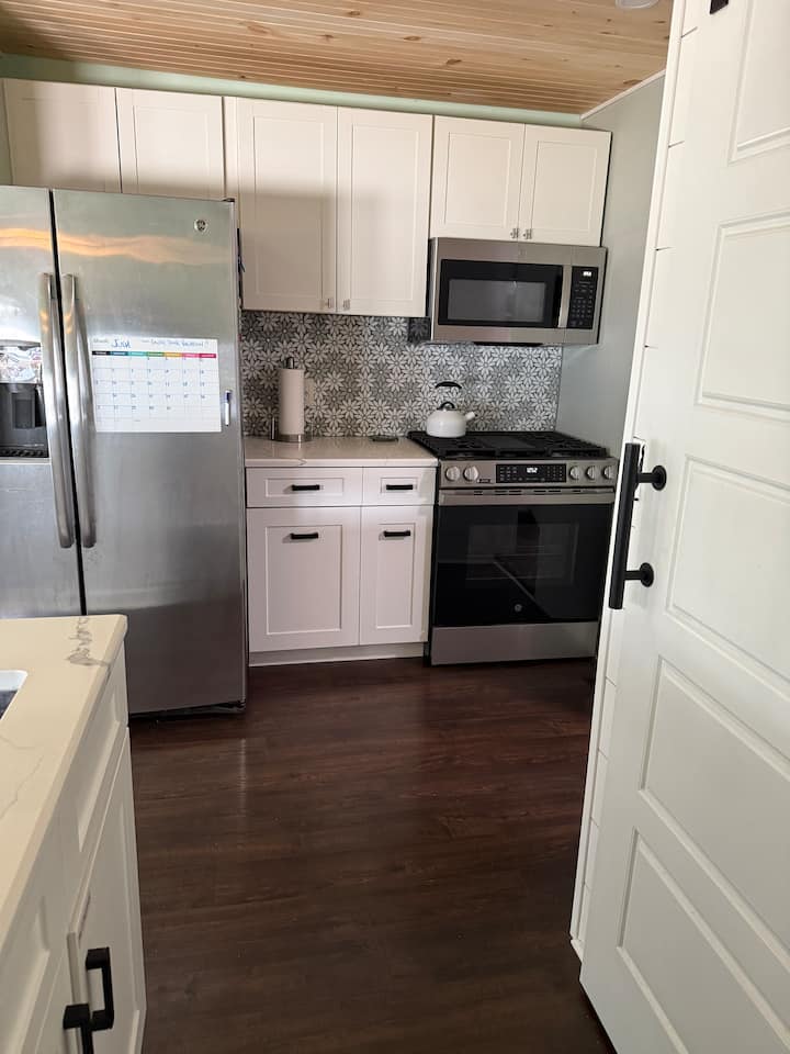 Salty Air Retreat. Bayview Condo In The Crest. - Cape May, NJ