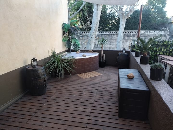 Apt Confort 50m² Grande Terrasse (250m Halles) - Narbonne