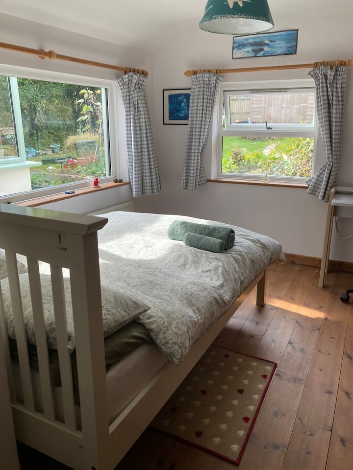 Cosy Room In Cornish Cottage - Porthleven