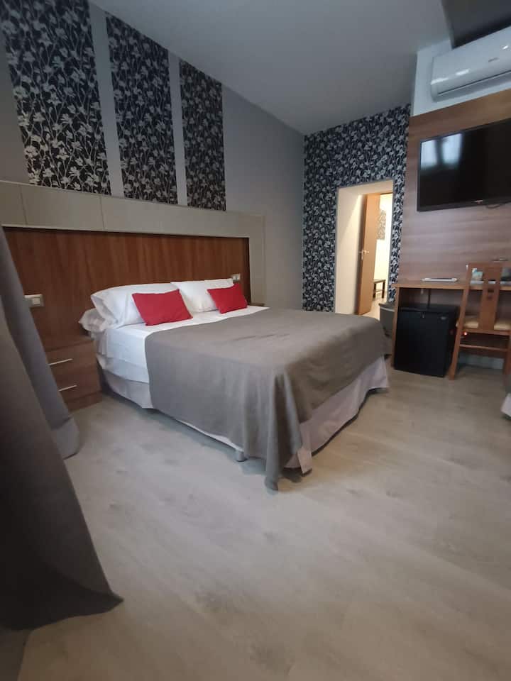 Doble Superior A Exterior Cama Matrimonio - カディス