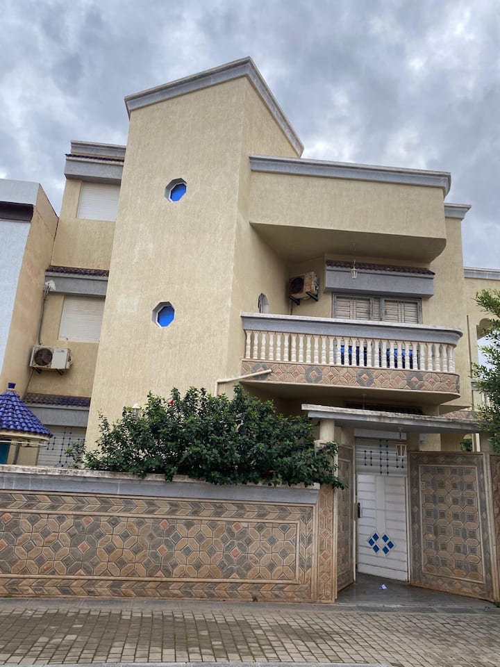 Villa à 700 Mètres De La Plage - Saïdia