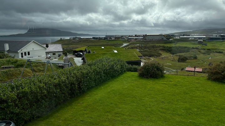 Trampolin Og Legeplads Udenfor - Îles Féroé