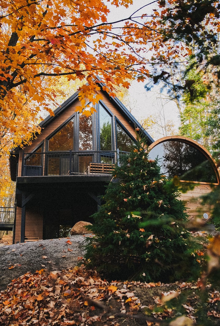 Cottage In Huntsville, Muskoka. Hot Tub + Sauna. - Huntsville
