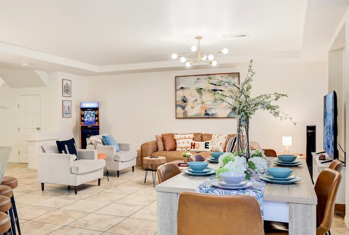 Modern Lux 5br 6beds｜near Strip｜arcade - Las Vegas Strip, NV