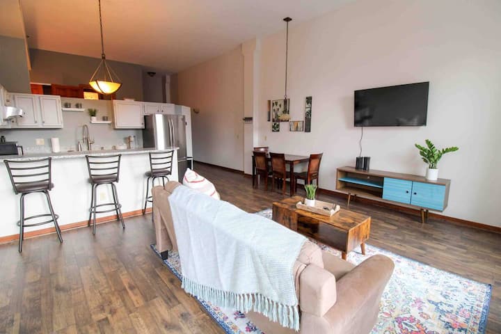 Heart Of Downtown Cleveland Hideaway - Cleveland, OH