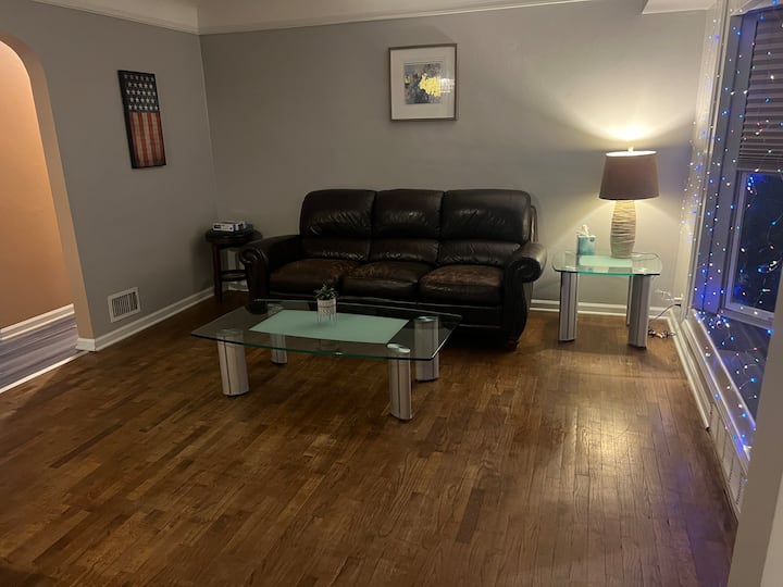 4 Bedrooms 3 Baths Close To Airport - Flint, MI