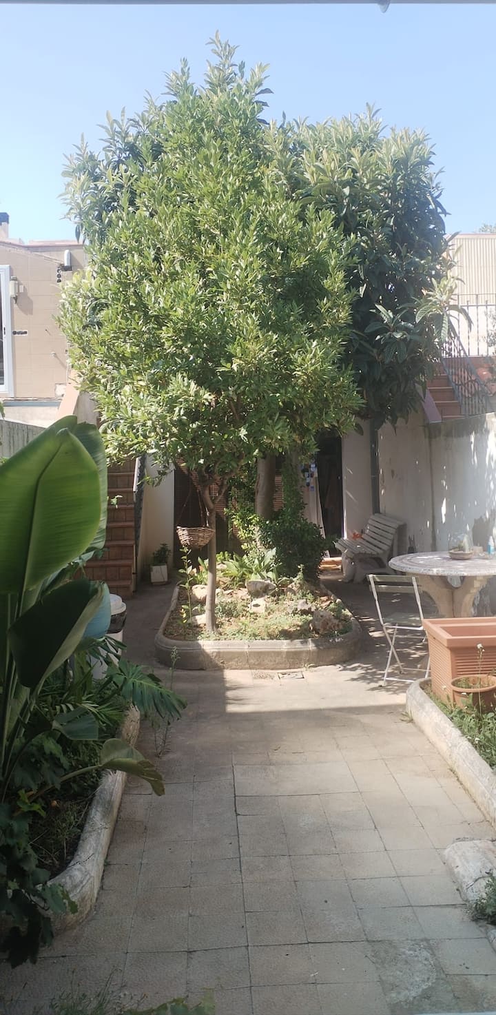 Casa Y Jardín Cerca De Barcelona - Sabadell