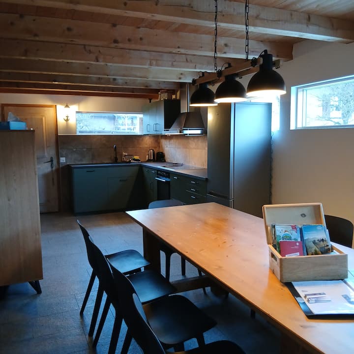 Quiet/5 Bedrooms/2 Wcs/ Parking/bus Stop/laundry - Interlaken