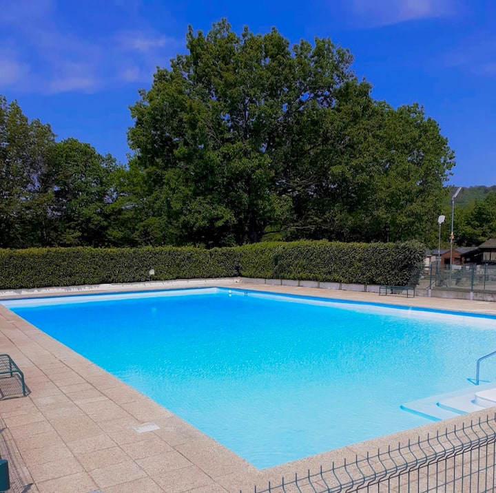Bungalow Avec Piscine Parc Résidentiel La Gayolle - Yvoir