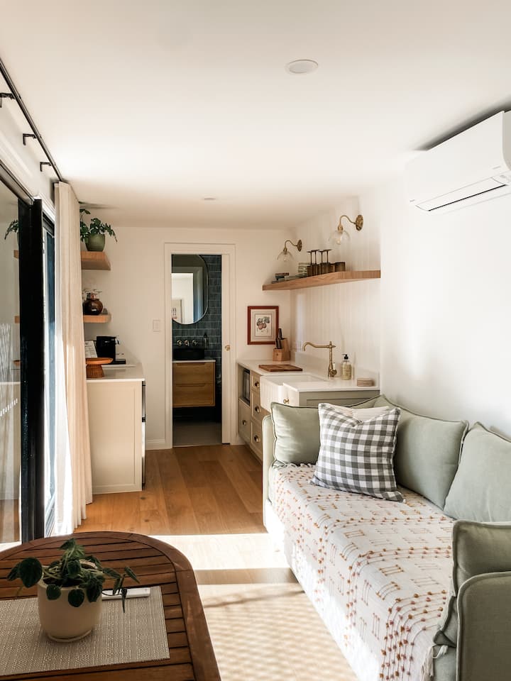 Hillside Lodge - Pomona